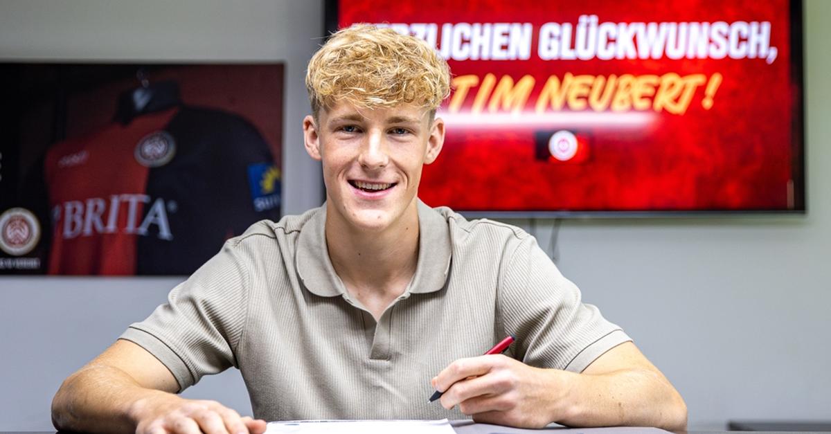 SV Wehen Wiesbaden bindet Eigengewächs Tim Neubert