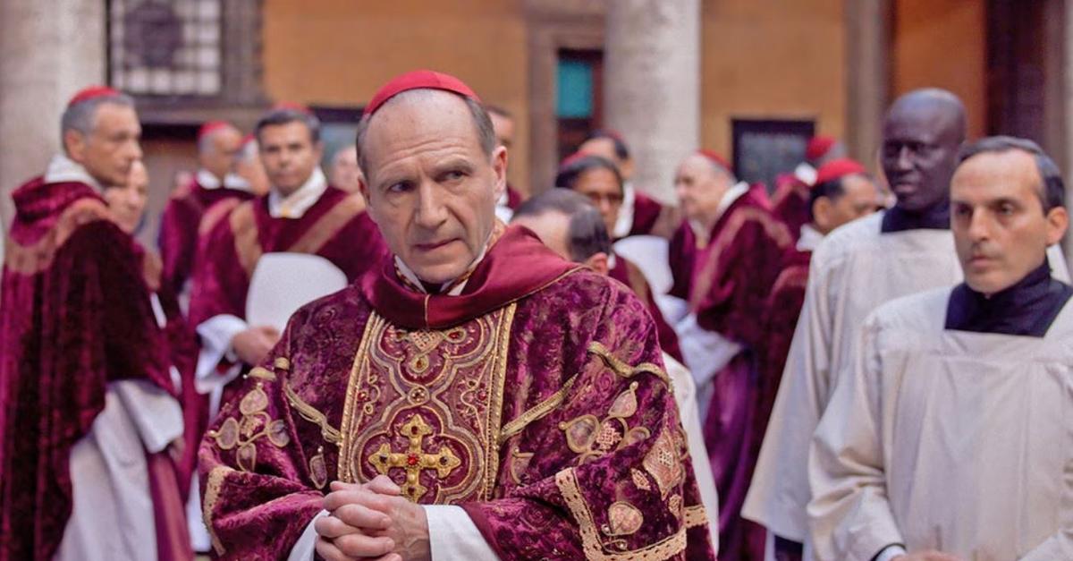 „Konklave“ blickt hinter die Kulissen einer Papstwahl