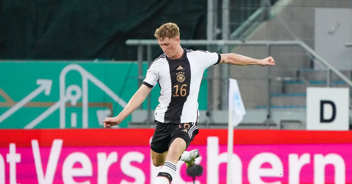 Drei Lilien auf Länderspielreise