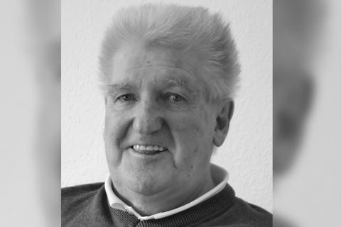 „Einer der ganz Großen“: Trauer um Eintracht-Legende