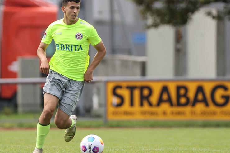 Der Senkrechtstarter des SV Wehen Wiesbaden muss kämpfen